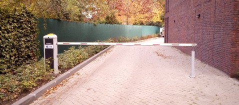 Handmatige slagboom | Appartement & Eigenaar